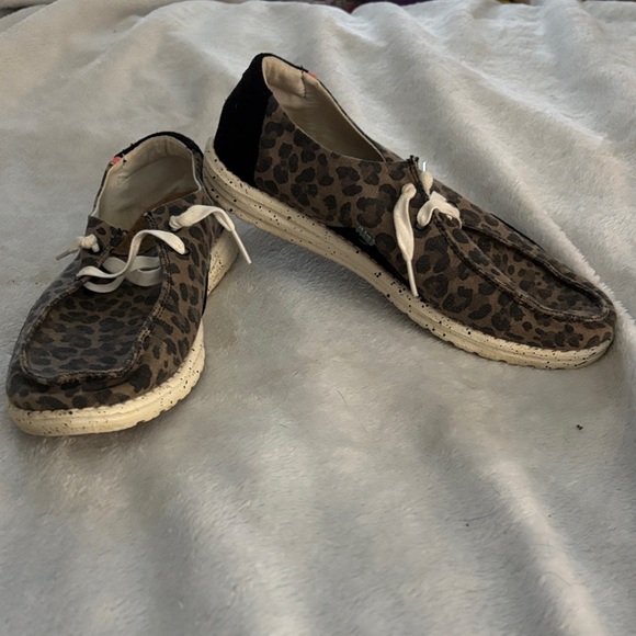 Hey Dude | Shoes | Hey Dude Brown Leopard Print Shoes | Poshmark